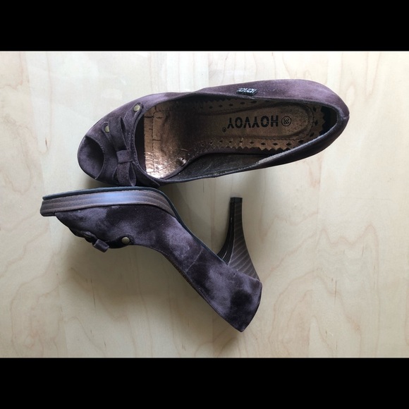 hoyvoy | Shoes | Faux Suede Peep Toe Chocolate Pump | Poshmark